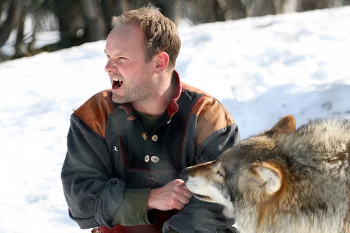Después de dedicar su vida a ellos, un hombre se convirtió en el líder ...